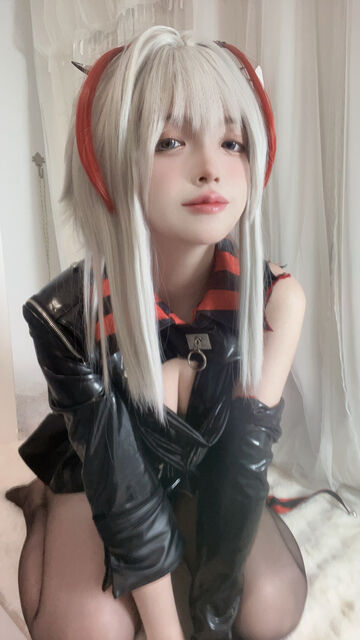 猫猫的铲屎官 (疯猫ss)｜ファンティア[Fantia]