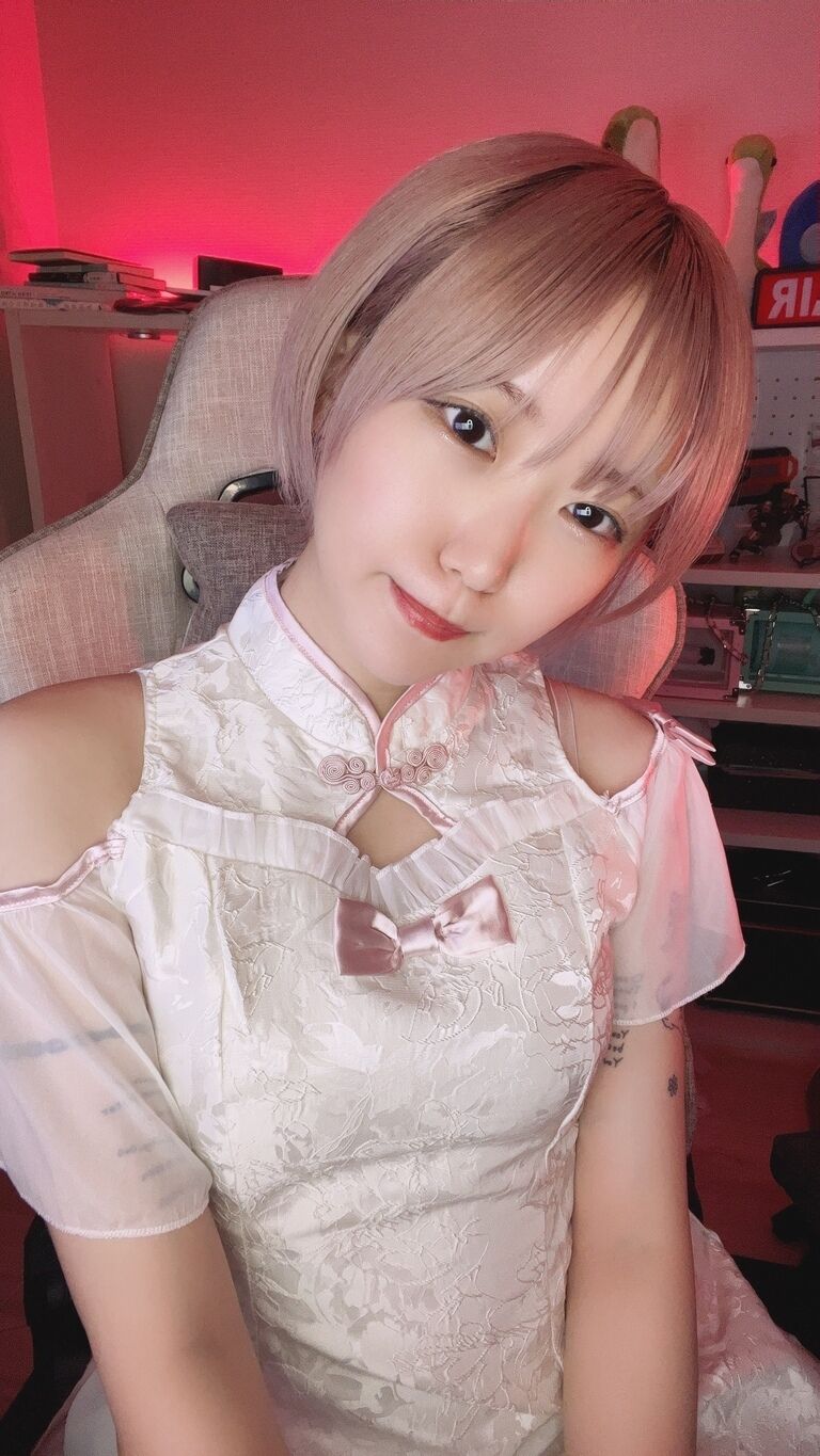 【コスプレ】 ピンクチャイナ（サイン付きカード入り） - はつめん！ (はつめ)の商品｜ファンティア[Fantia]