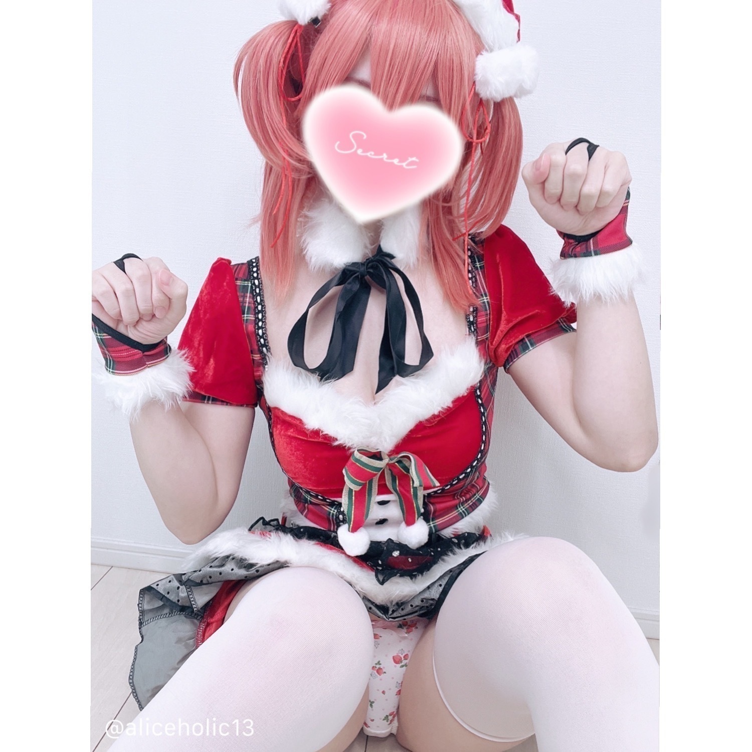 【コス写真】 サンタさんコス ️えちえち写真集 ありすほりっく ありすほりっく の商品｜ファンティア[fantia]