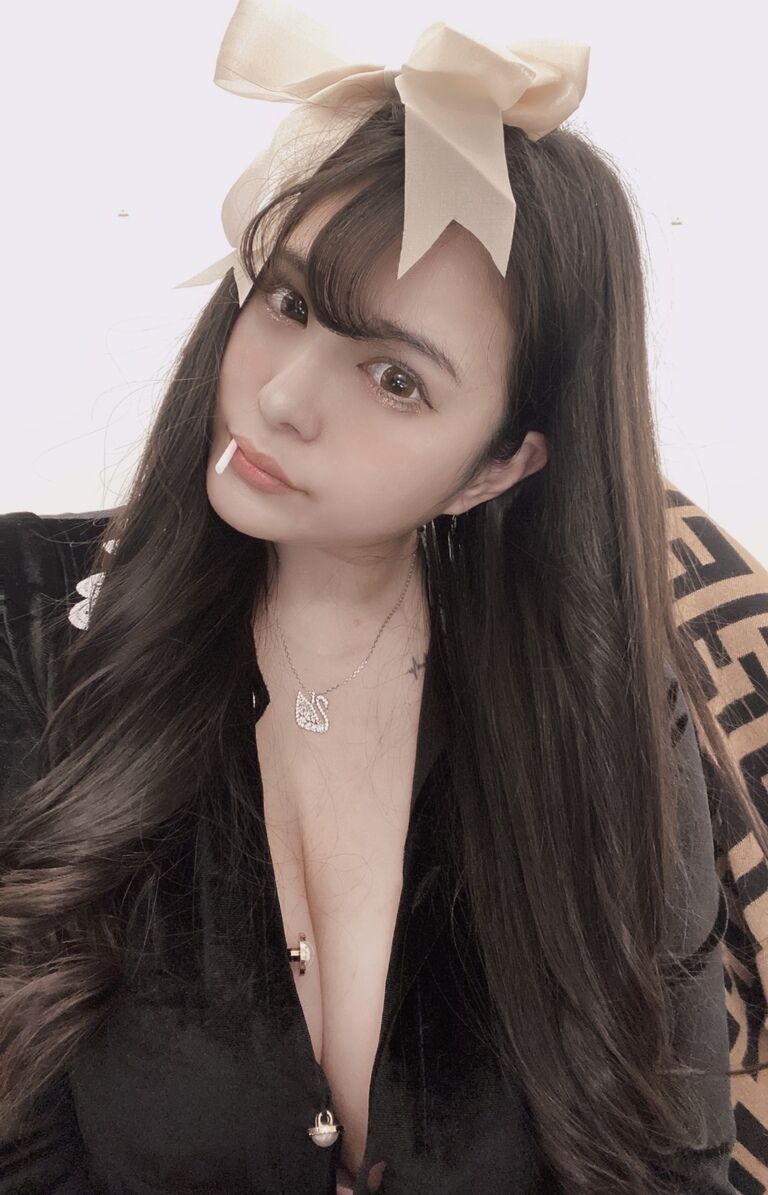 hola🍬😘💗 - 【お尻95cm】西つばさ【Hカップ100cm】 (🍑西つばさ🍑)の商品｜ファンティア[Fantia]