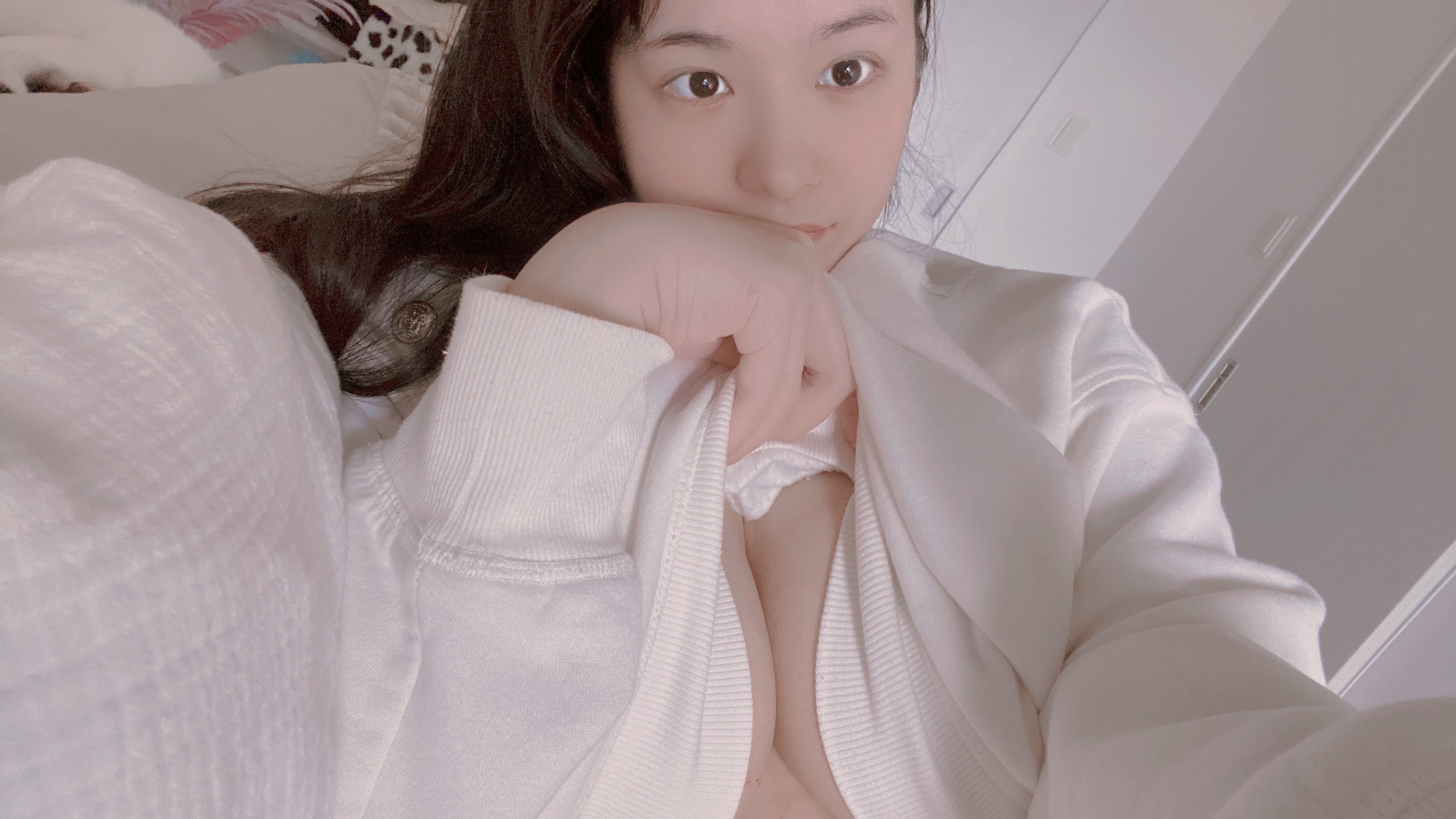 おっぱいマッサージ ️動画2つ - 【お尻95cm】西つばさ【Hカップ100cm】 (🍑西つばさ🍑)の商品｜ファンティア[Fantia]