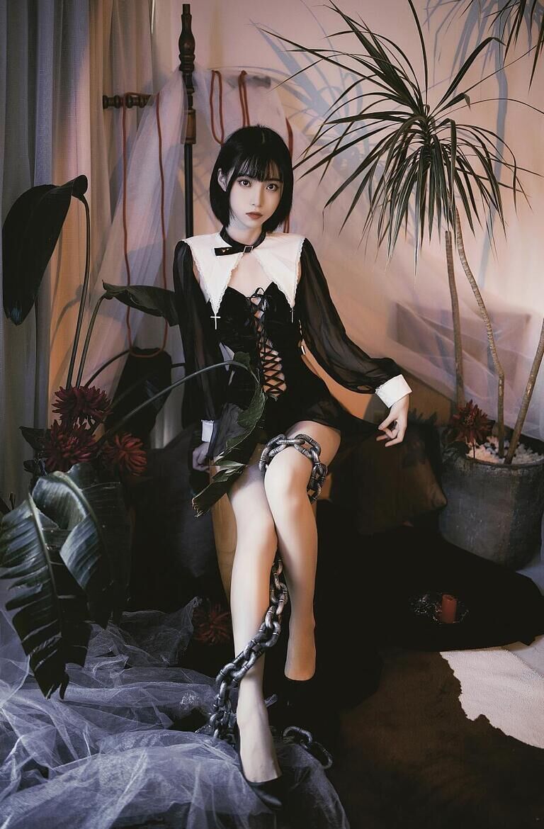 「DL版写真」 シスター 许岚LAN (许岚LAN) Product｜Fantia[ファンティア]