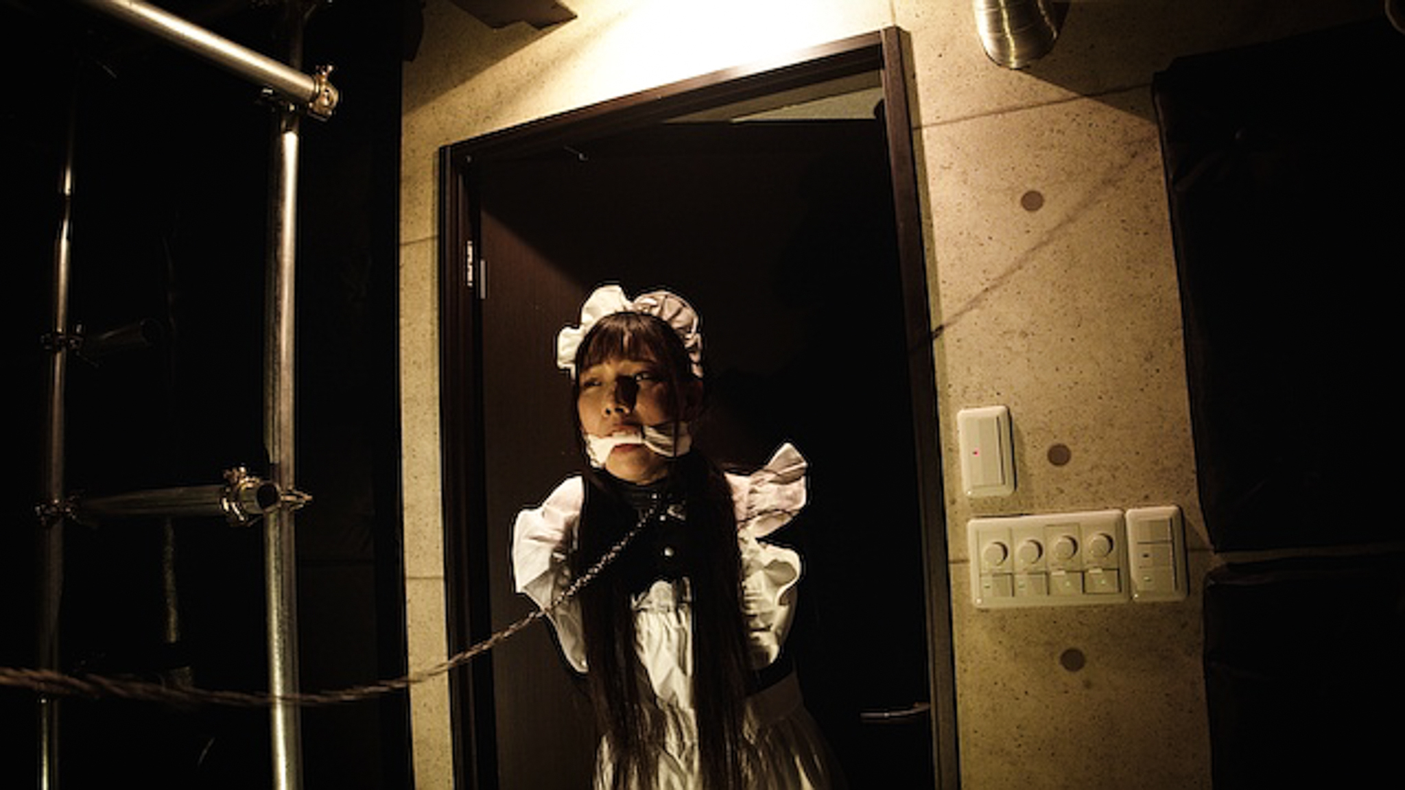 【誘拐】 動画/MP4 #178「地下に囚われたメイド」 センチネルのファンティア (センチネル)の商品｜ファンティア[Fantia]