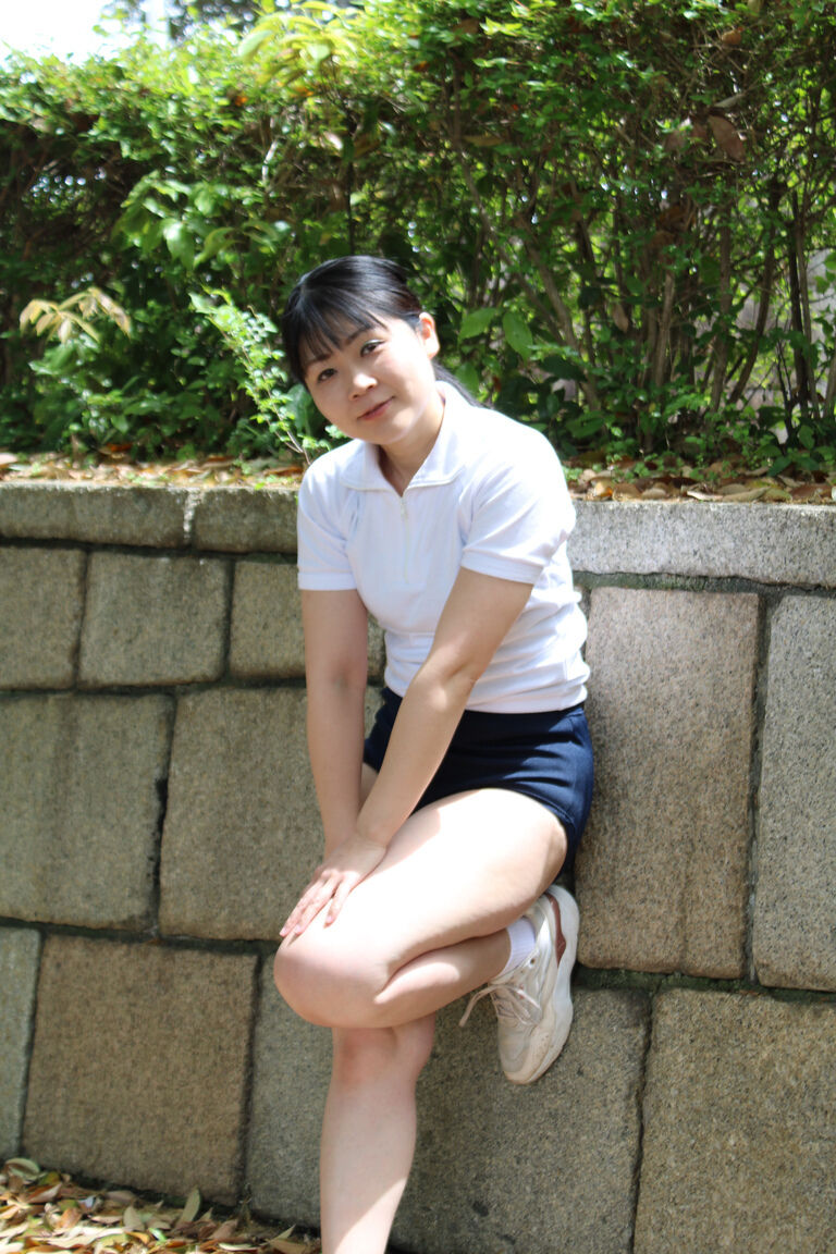 【ブルマ】 写真集 ゆりあさん公園でブルマ② ブルマ、セーラー服を愛するオリジナル写真館 (Yamamotominimini)の商品｜ファン ...