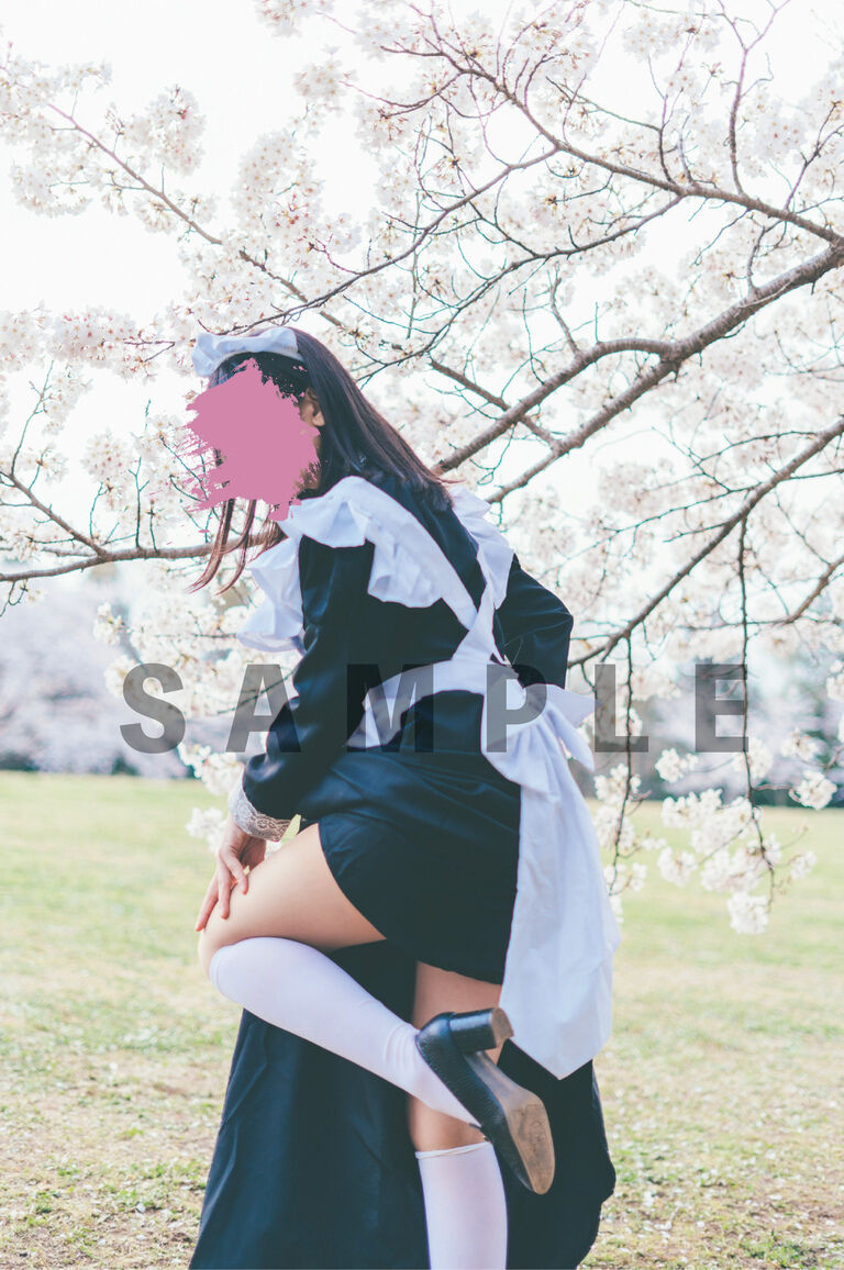 【慈雨】 【写真集＋ポストカード】メイド「spring maid」 - 大体ただの社畜 (慈雨)の商品｜ファンティア[Fantia]