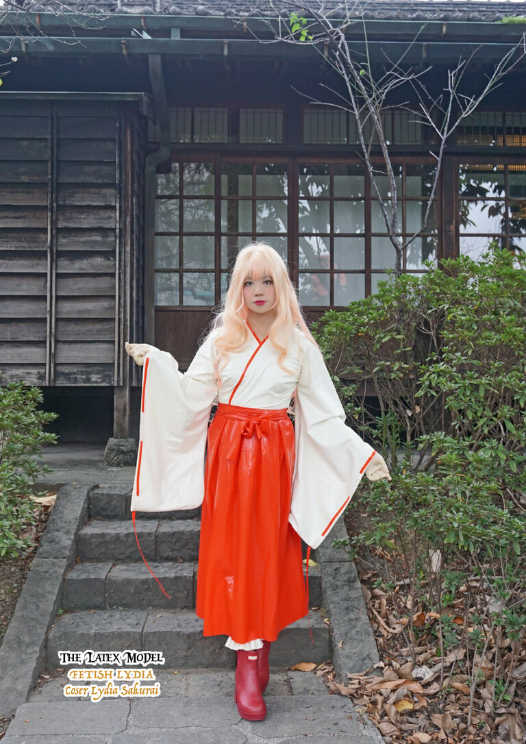 LTX-049 Miko in Rubber Shiny Rubber Style (FetishLydia-Taiwanese Rubber Girl)の商品｜ファンティア[Fantia]