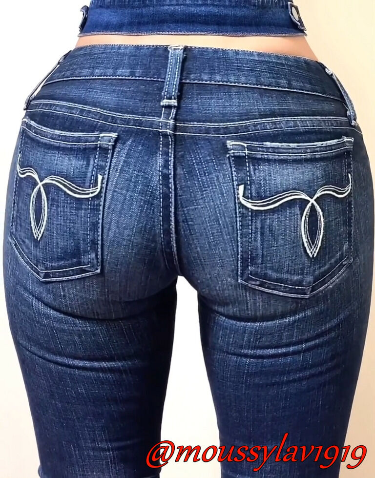 【素人】 moussyデニム尻🩷ジーンズフェチ・お尻フェチVol.6 デニムフェチ専用秘密倶楽部🔞 (moussylav1919)の商品｜ファンティア[Fantia]